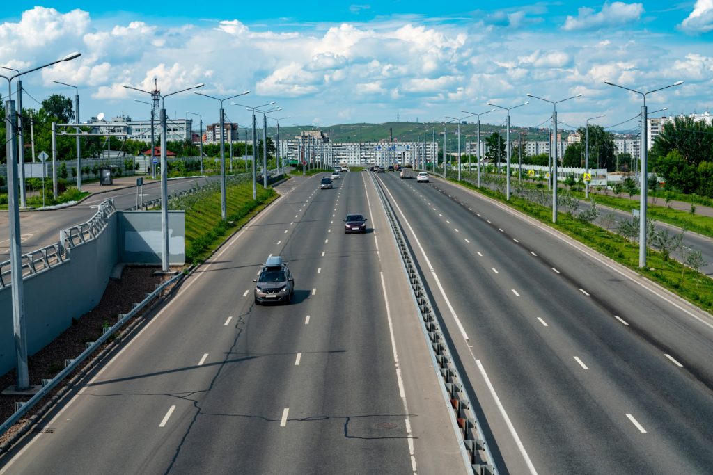 California VC §21651 – Driving Across a Divided Highway